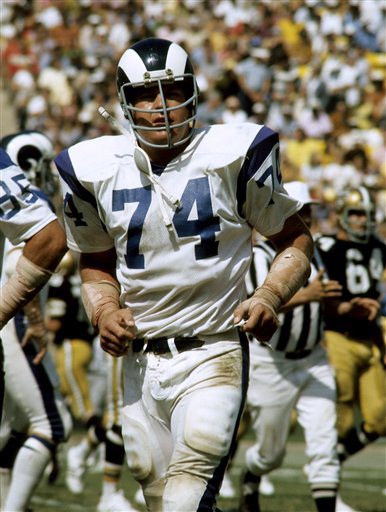 Los Angeles Rams will wear white horn decals on helmets for Color Rush ...