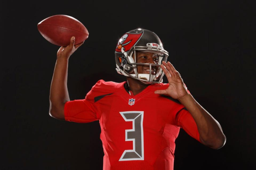 The Bucs and Rams unveil final set of NFL Color Rush uniforms ...