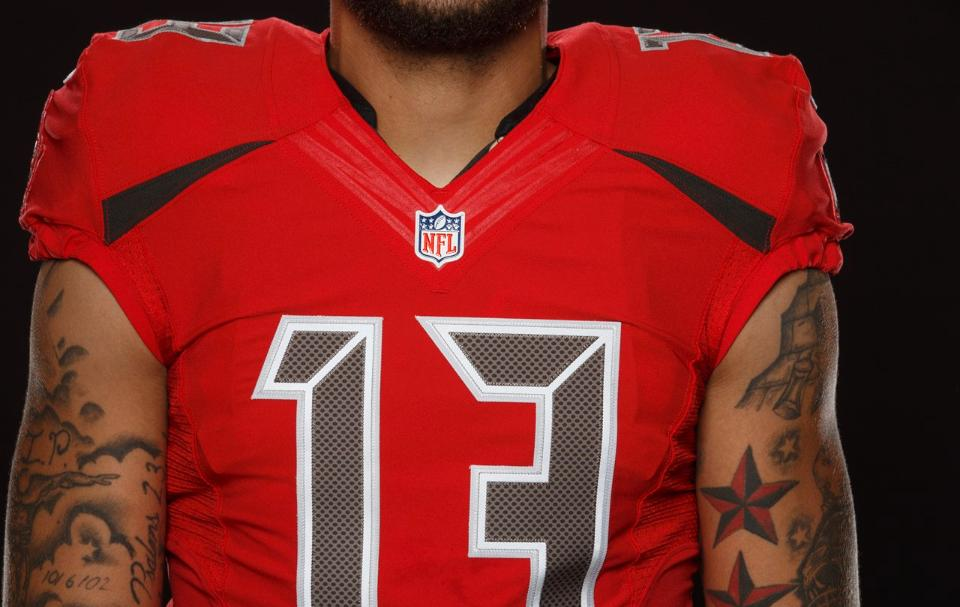 The Bucs and Rams unveil final set of NFL Color Rush uniforms ...