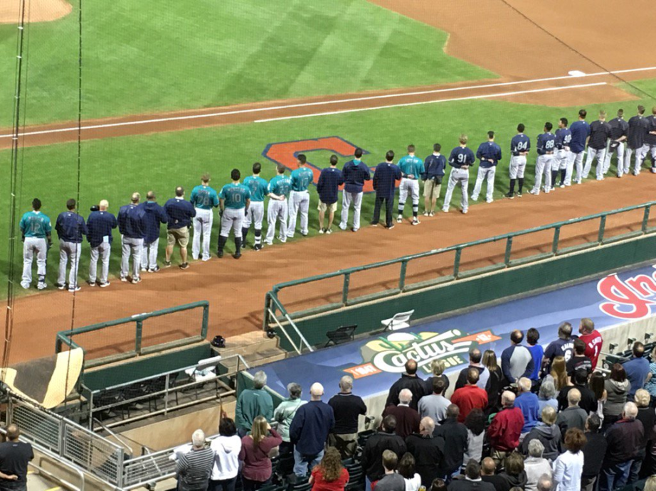 Seattle Mariners wear two different uniforms during spring training ...