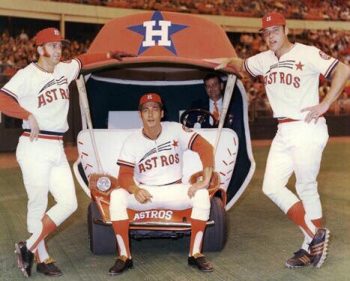 Heroic Diamondbacks bring back long-lost bullpen cart – SportsLogos.Net ...