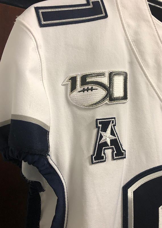 UConn Huskies Unveil New Football Uniforms – SportsLogos.Net News