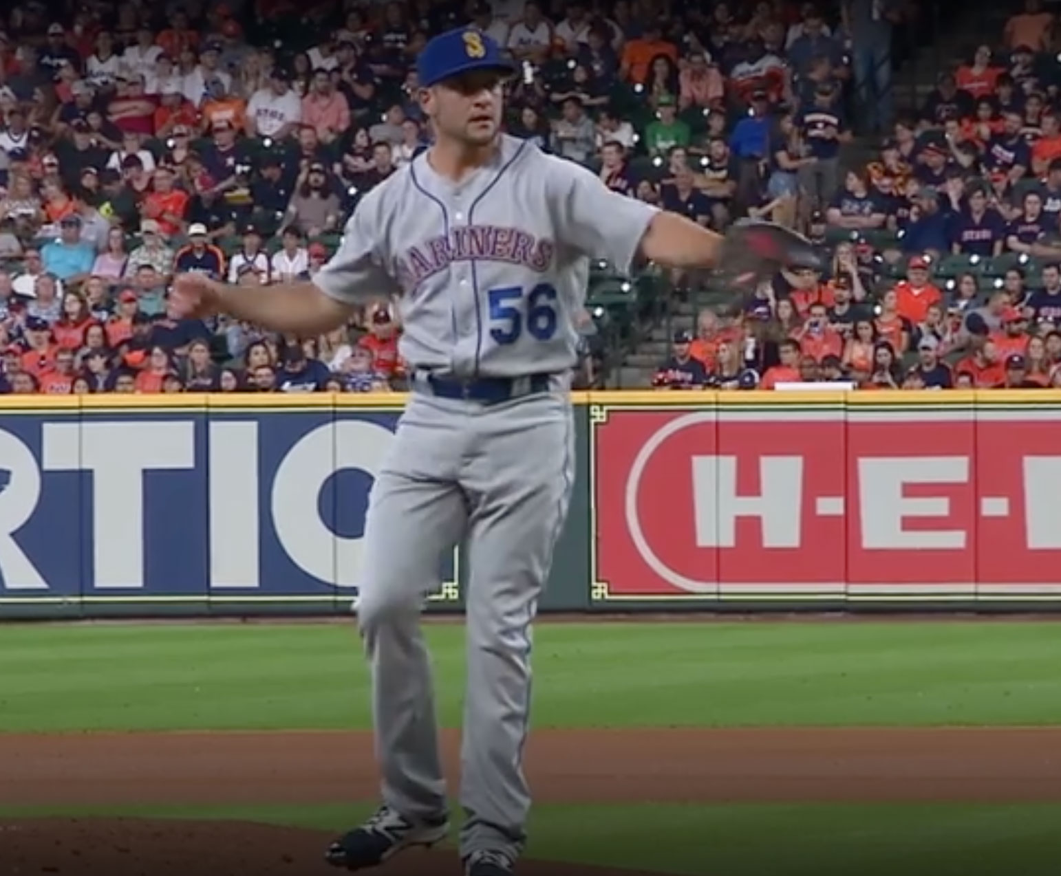 Photos: Astros, Mariners Throw It Back 30 Years – SportsLogos.Net News