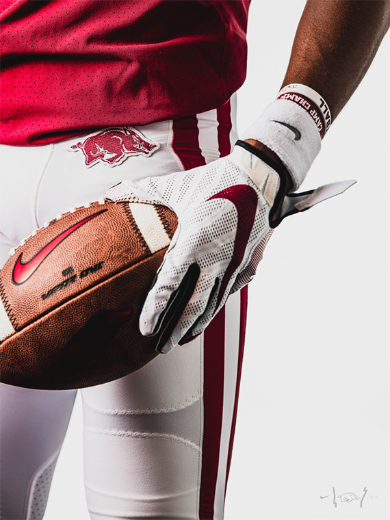 Arkansas Razorbacks Unveil Throwback Football Uniform – SportsLogos.Net ...