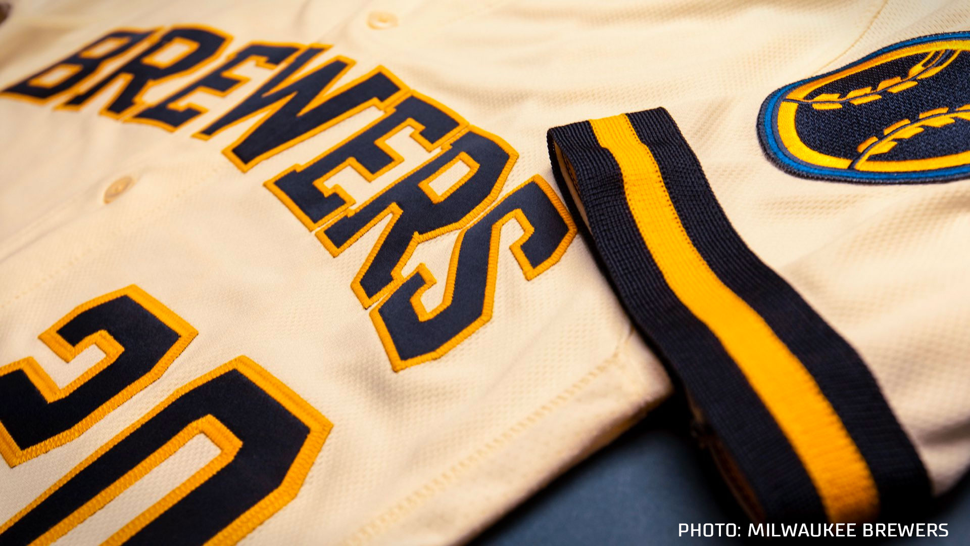 Glove Love: Brewers Unveil New Logos and Uniforms – SportsLogos.Net News