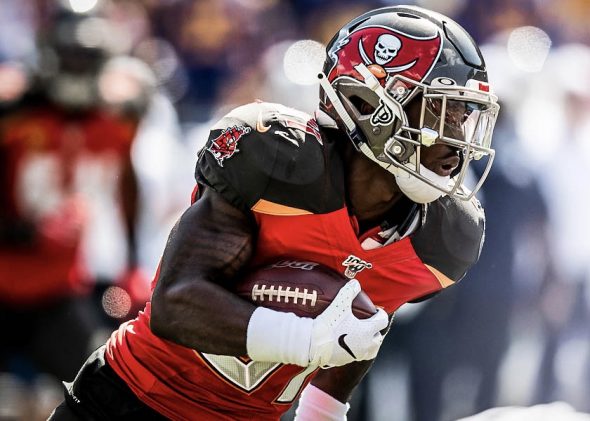 A Look At The Tampa Bay Buccaneers’ Logo History – SportsLogos.Net News