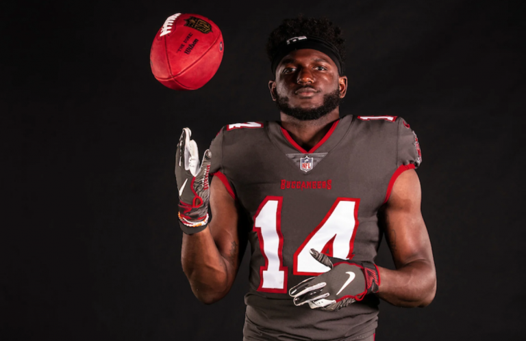 Tampa Bay Buccaneers To Wear Pewter Color Rush Uniforms Against Denver ...