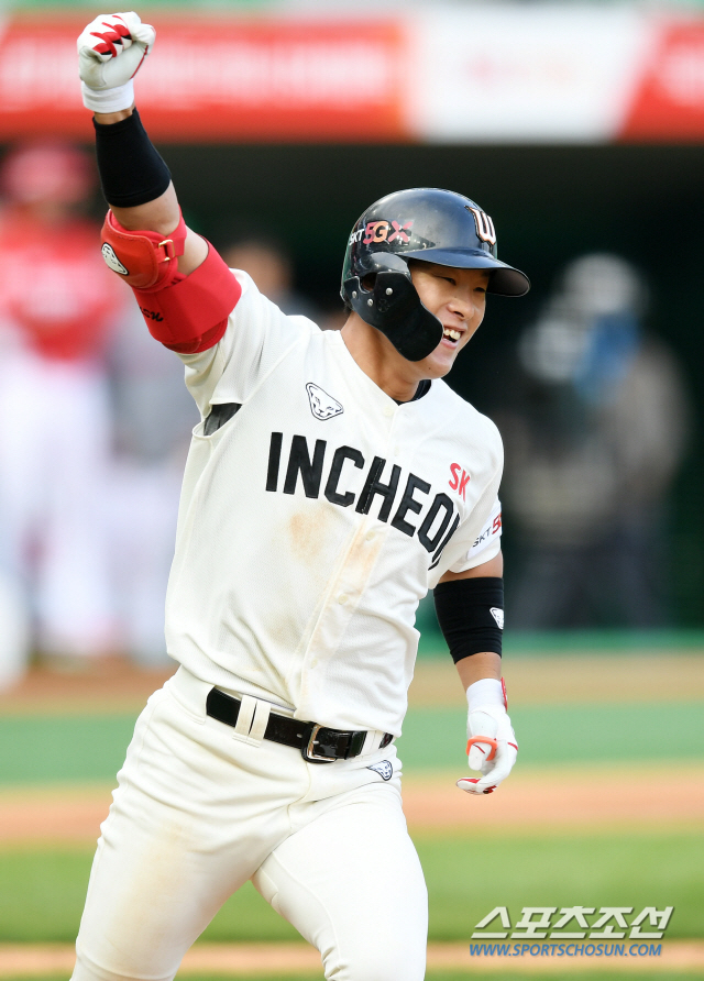 Getting to Know Korean Baseball Teams, Uniforms, and Logos ...