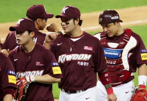 Getting to Know Korean Baseball Teams, Uniforms, and Logos ...