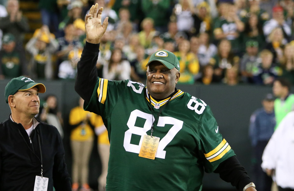 Packers Add Helmet Decal for Willie Davis – SportsLogos.Net News