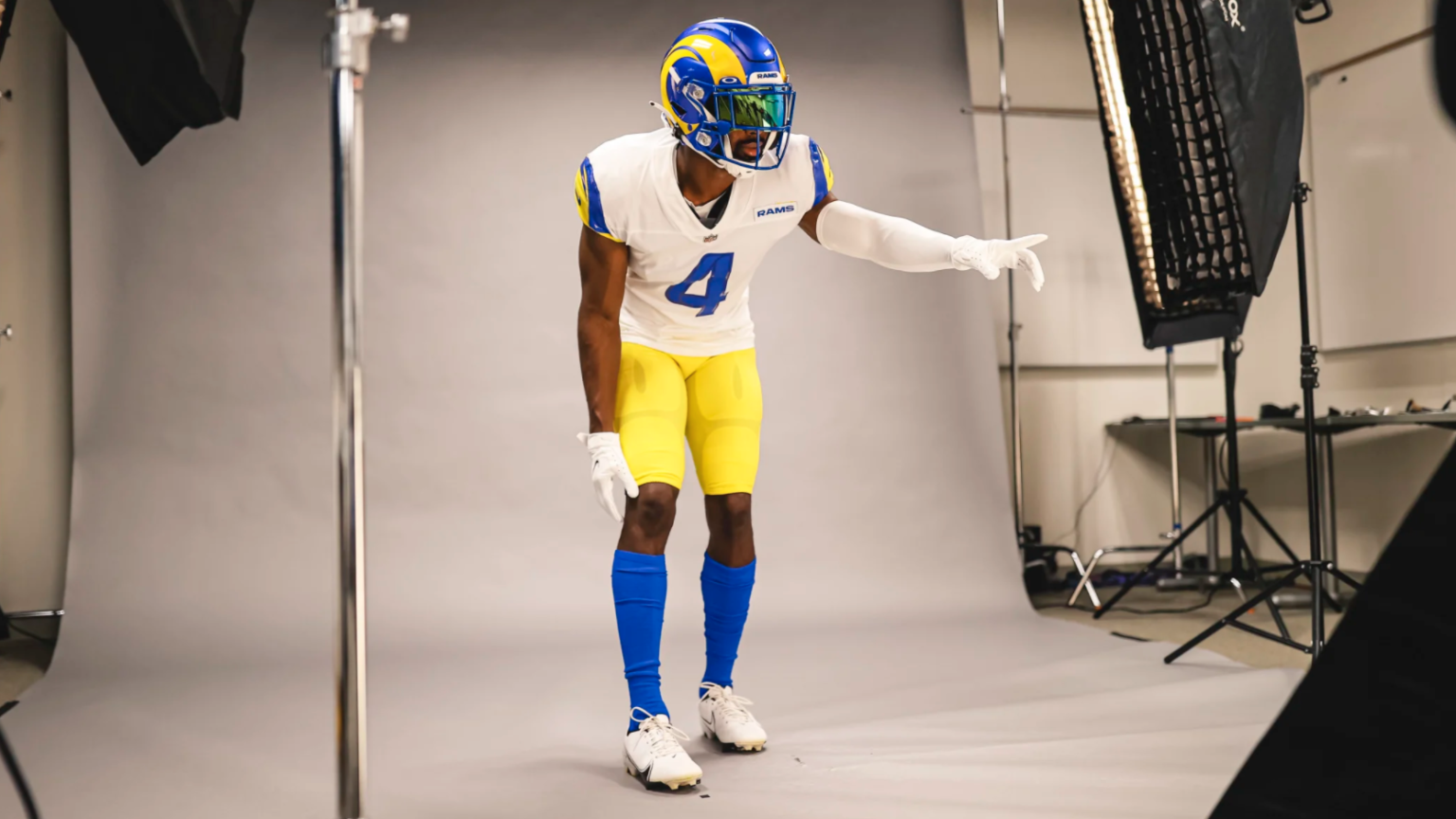 Los Angeles Rams Unveil White Modern Throwback Uniforms – SportsLogos ...