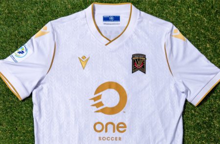 Wheat Kings and Pretty Things: Valour FC Unveil 2022 Alternate Kit ...