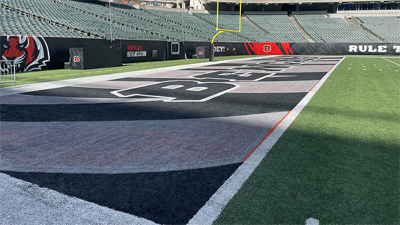 Cincinnati Bengals Paint Turf To Match White Alternate Helmet ...