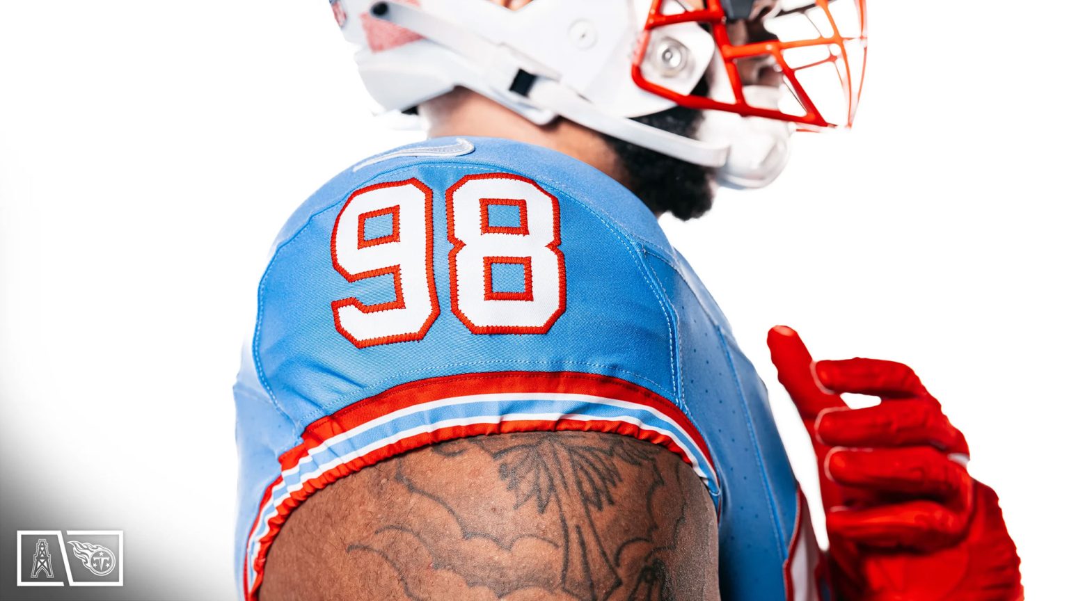 Tennessee Titans Unveil Houston Oilers Throwback Uniforms – SportsLogos ...