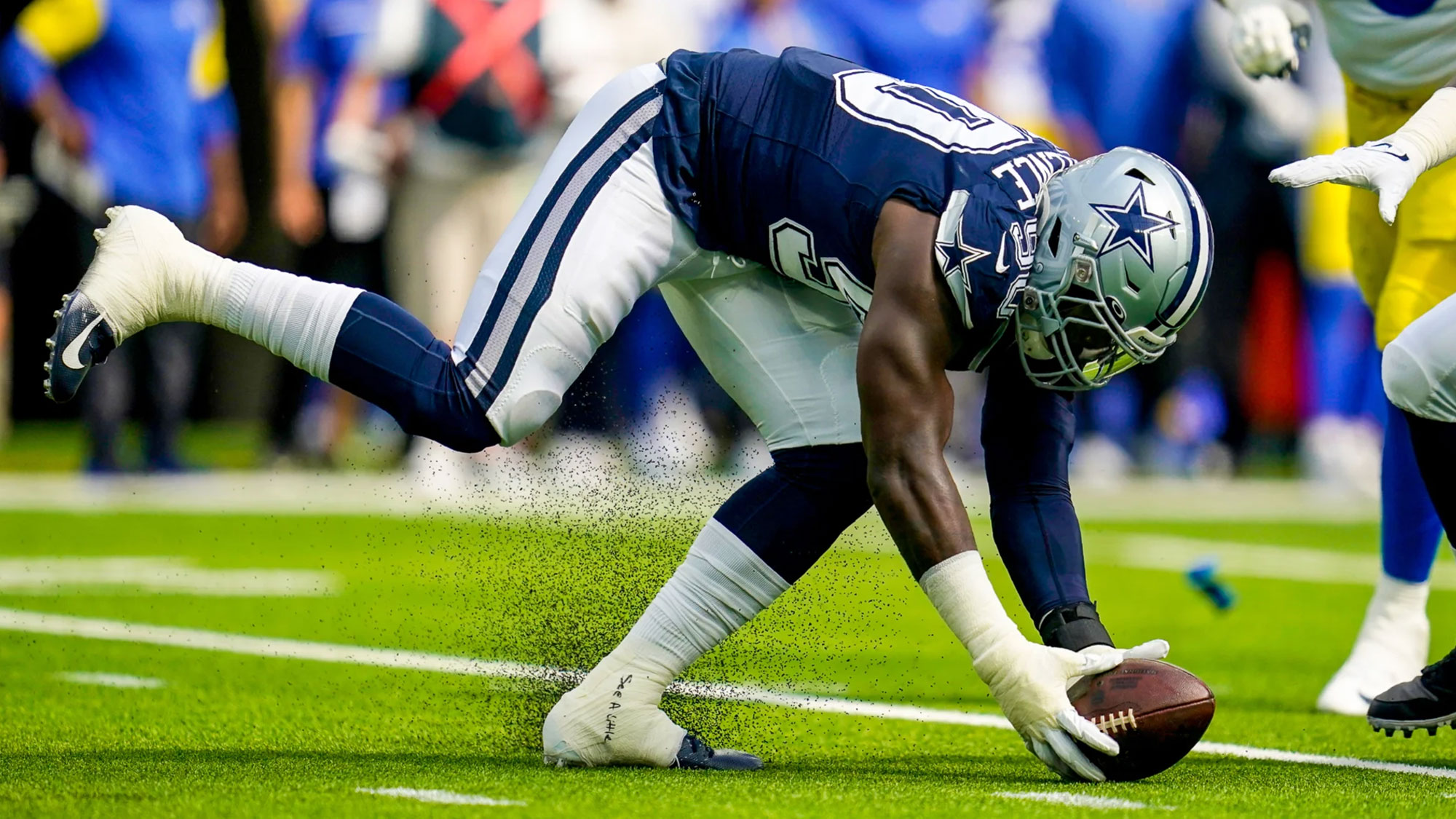 Dallas Cowboys Appear To Change Stripes On Silver Pants From Navy To ...