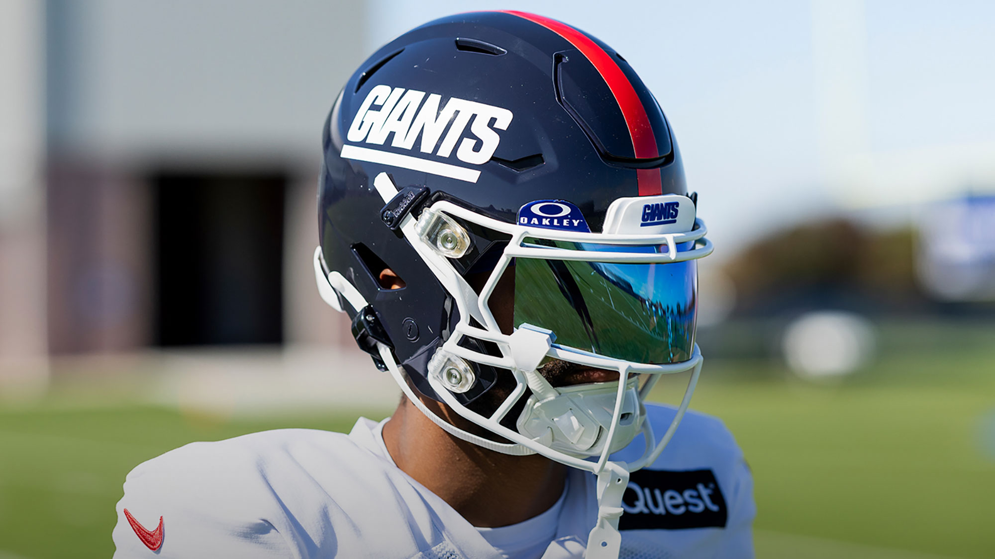 New York Giants To Wear Navy Blue Helmets With Color Rush Uniforms On ...