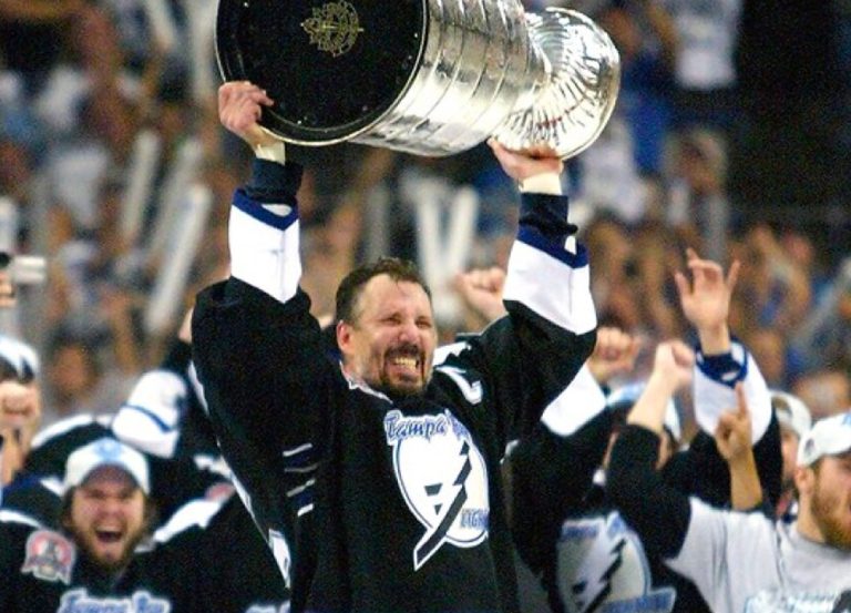 “Victory Stripes” seen under the arm of the original Lightning uniform ...