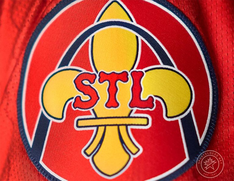 Fleur-de-lis, Gateway Arch patch on the jersey’s sleeve