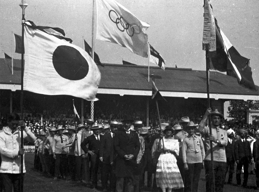 The Olympic flag flying at the games for the first time during the 1920 ...