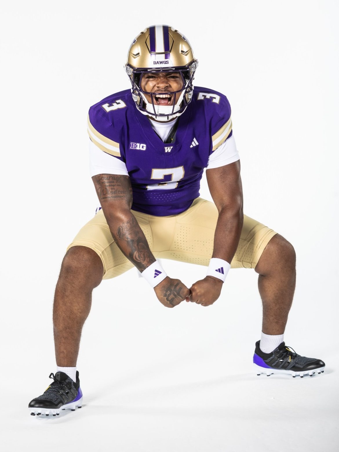 Washington Huskies Reintroduce Gold With New Football Uniforms