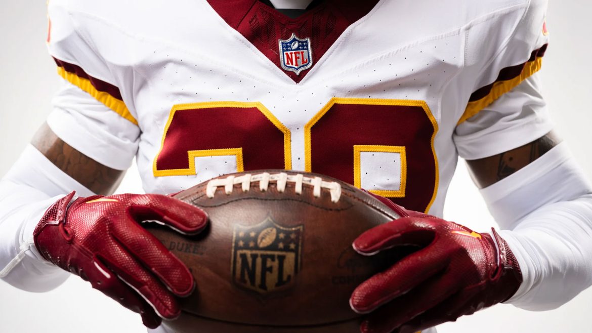 Photos courtesy of @Commanders on X/Twitter.